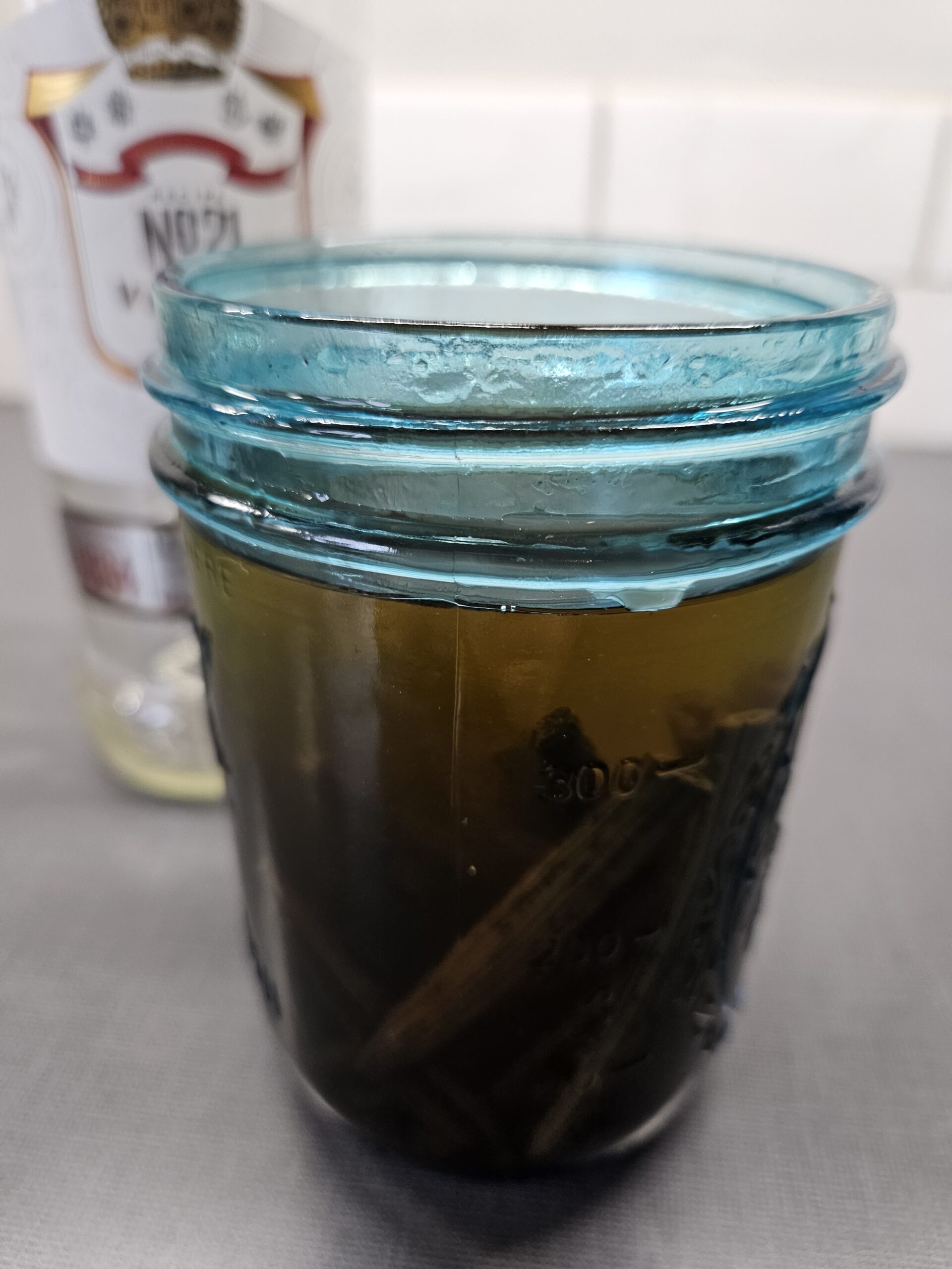 You Can Make Homemade Vanilla Extract - Joyful Little Things